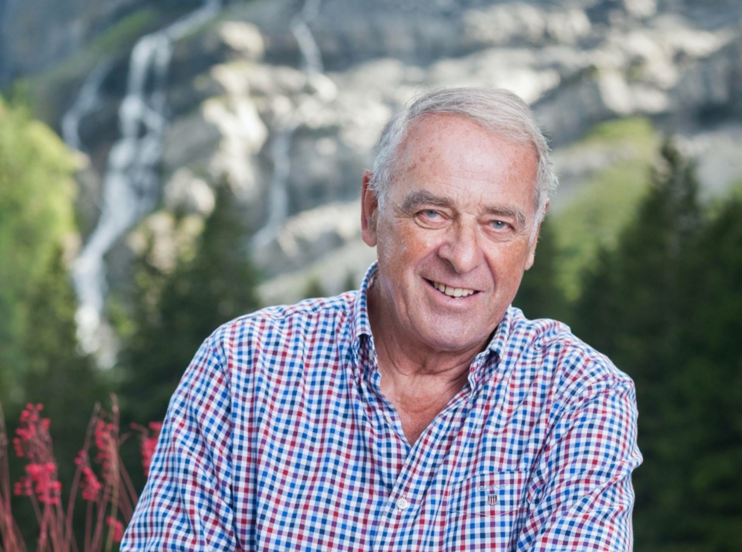 Alpinistin bezwingt die 14 höchsten Berggipfel der Welt - Prime News