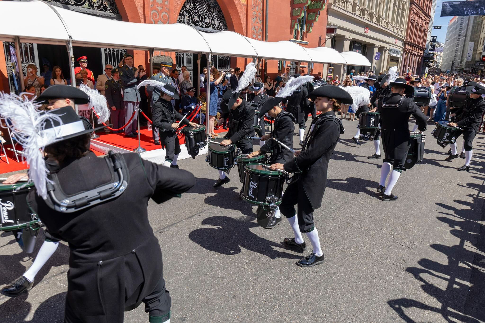 Tattoo Parade zog vor 130'000 Menschen durch Innenstadt - Prime News