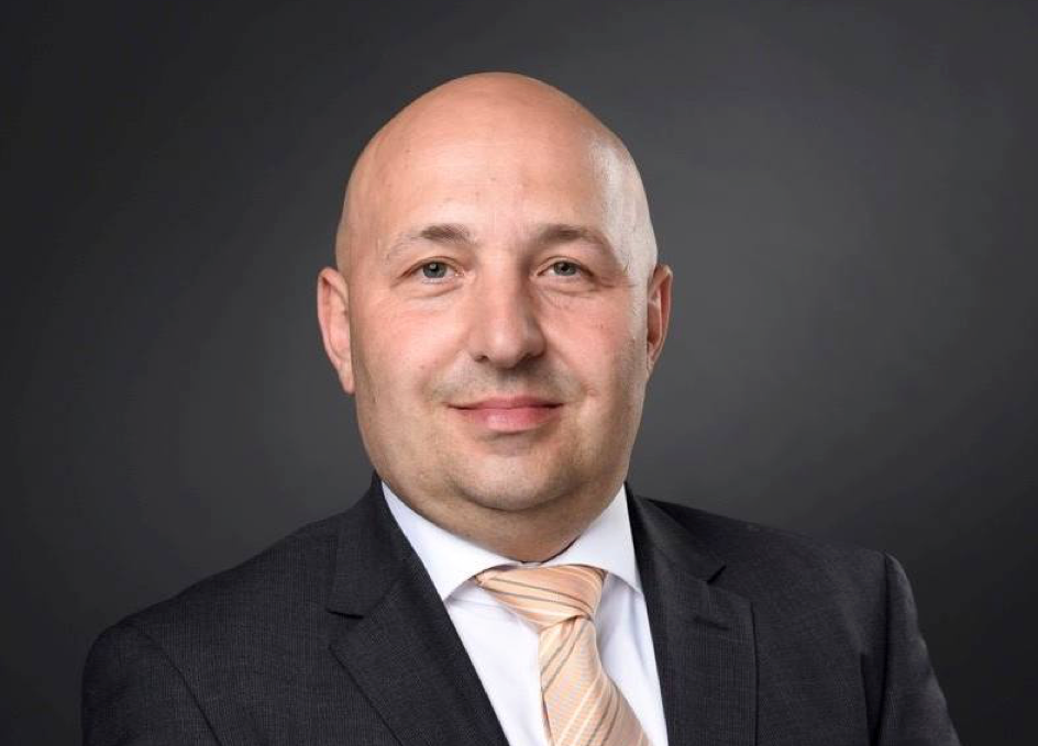 Die nächtliche Odyssee des gestrandeten David Friedmann - Prime News