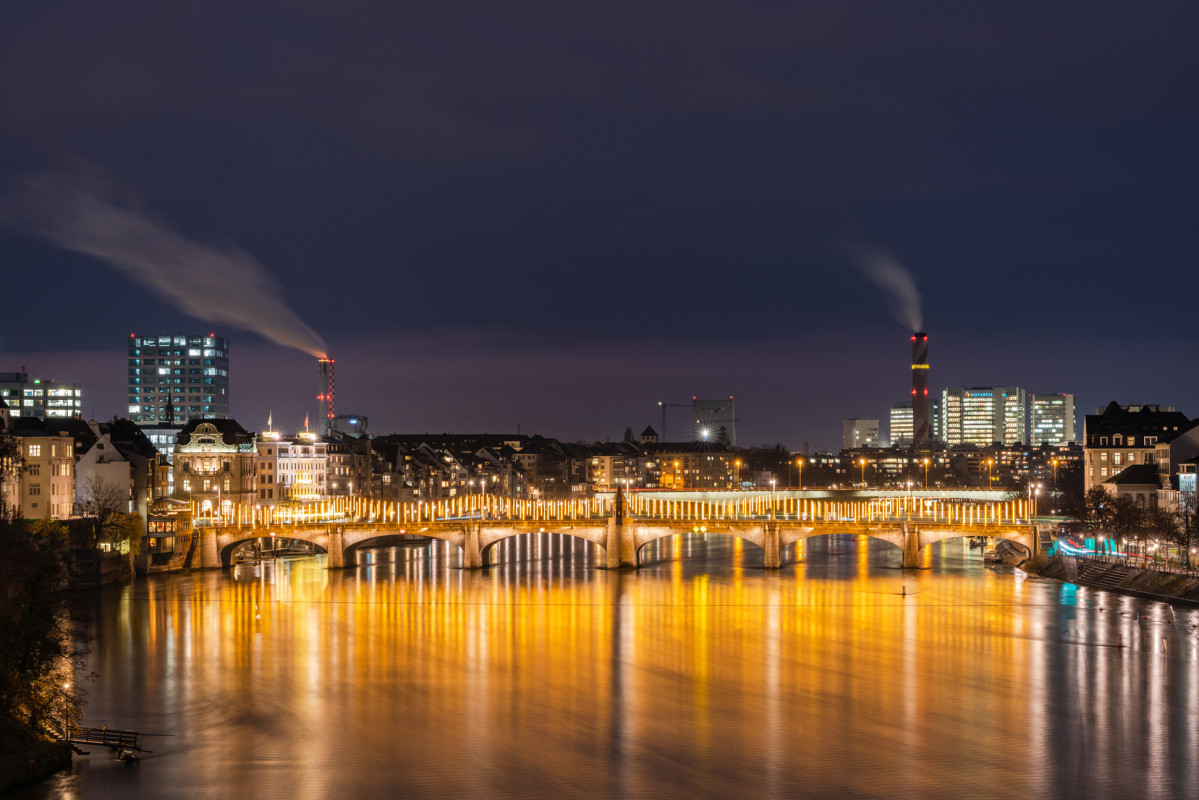 Etwas Romantik in der Krise: Das weihnachtlich dekorierte Basel in ...
