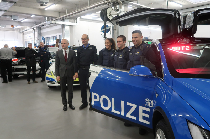 Tesla in der Krise: Was heisst das für die Basler Polizei? - Prime News